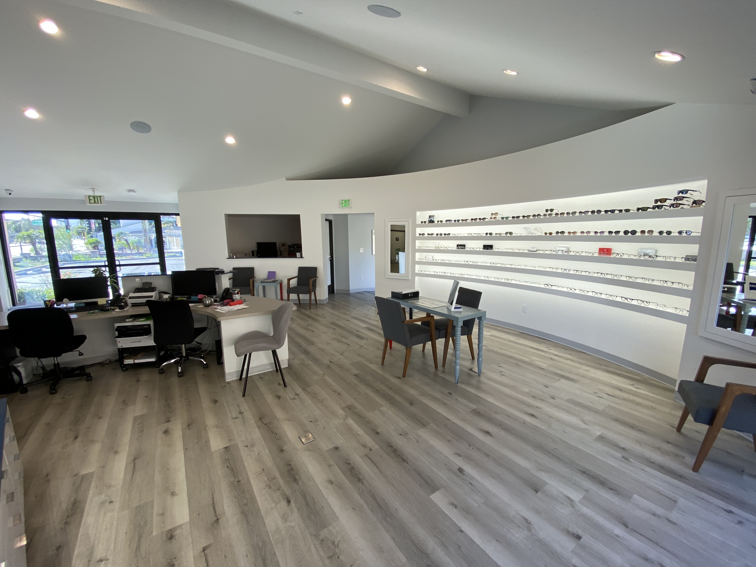 Bender Eye Tustin Optometrist – Bender Eye Optometry is a Tustin Eye Doctor